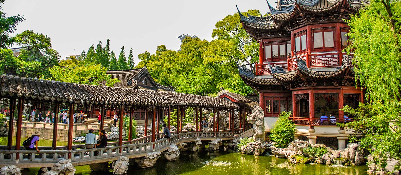 28 Top China Packing List Items 2025 + What to Wear & NOT to Bring