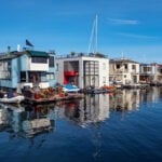 17 Top Houseboat Packing List Items for 2022 + What to Wear & NOT to Bring