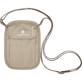 7 Best Neck Wallets (2025 Reviews)