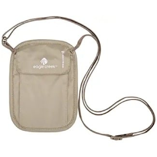 7 Best Neck Wallets (2023 Reviews)