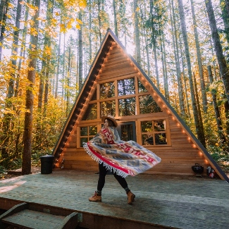 17 Top Airbnb Packing List Items for 2023 + What to Wear & NOT to Bring