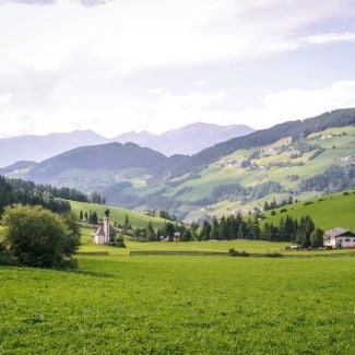 US to Austria Power Adapter: What Plug Do I Need? (2025)